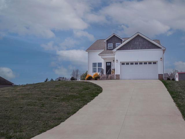 704 Rockcliff St, Greenville, SC 29617 | MLS #1585
