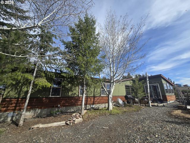 704 residence st