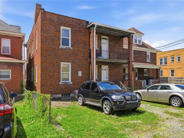 704 Russellwood Ave