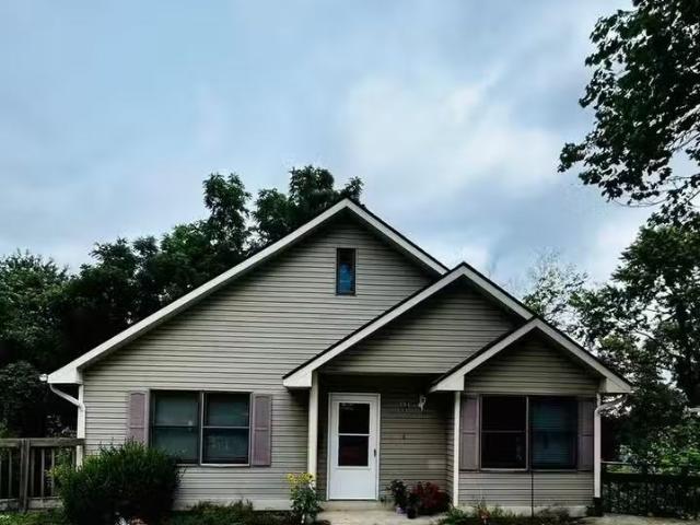 704 W 15th Street Apt B 704 W 15th Street