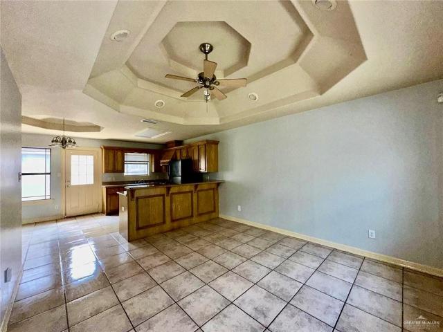 704 W Bahamas Drive 3
