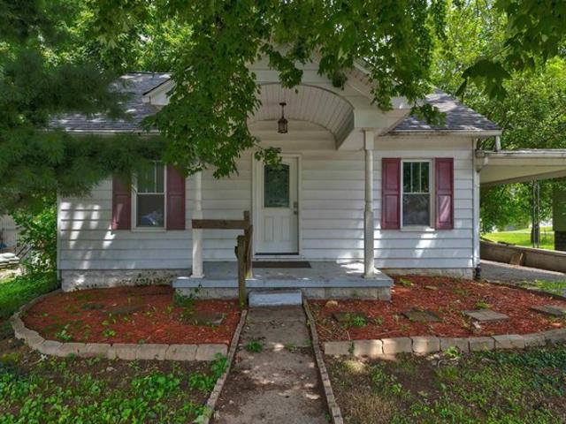 704 W Linn St, Holland, IN 47541