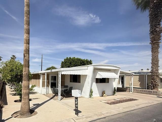 704 W Rainbow Ln, Yuma, AZ 85365