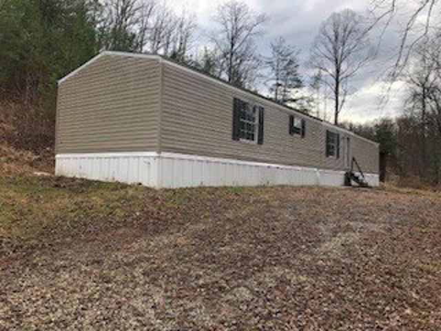 704 Wolfpen Holw, Greenup, KY 41144