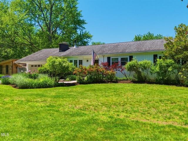 704 Tanner Rd, Clifton Park, NY 12065