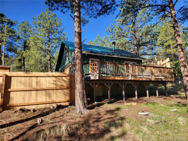704 Yellow Pine Drive