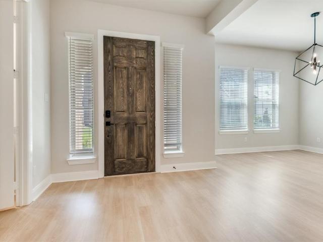 704 Yellow Warbler Way, Arlington, TX 76005 | MLS #21232 | Compass