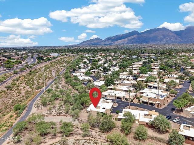 7054 E Corto Caravaca, Tucson, AZ 85715