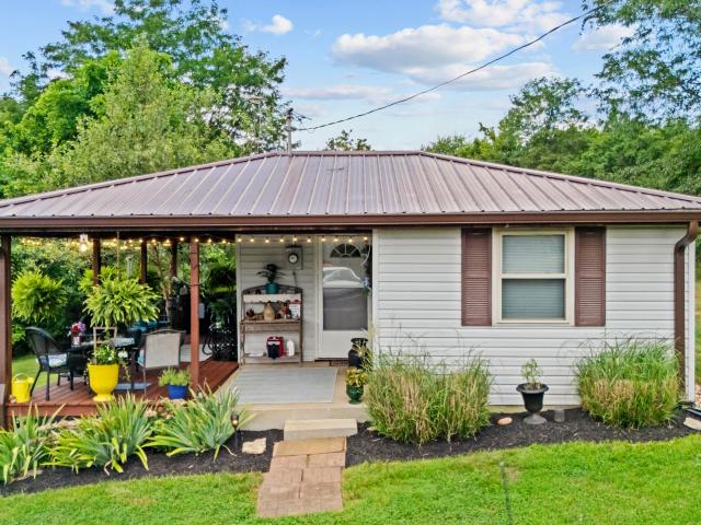 7055 Maysville Road