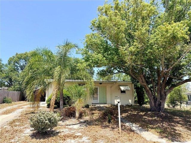 7055 Merrick Ln, Spring Hill, FL 34606