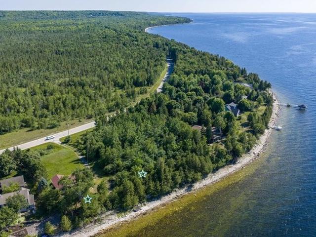 7055 Bay Shore Dr, Egg Harbor, WI 54209