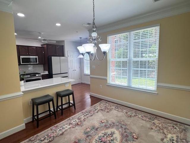 7055 Heritage Hunt Drive # 111