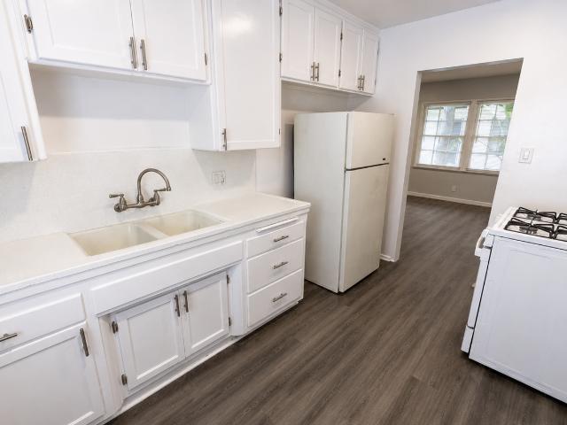 7056 Lanewood Ave 1 Bedroom Apartment for Rent at 7056 Lanewood Ave, Los Angeles, CA 90028 Central Hollywood