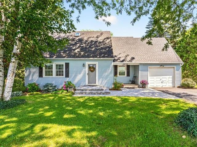 7056 Tuckahoe Rd, Williamson, NY 14589