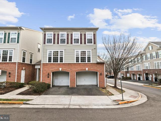7057 Huntley Run Pl, Unit 120, Alexandria, VA 22306 | MLS #VAFX2285 | Compass