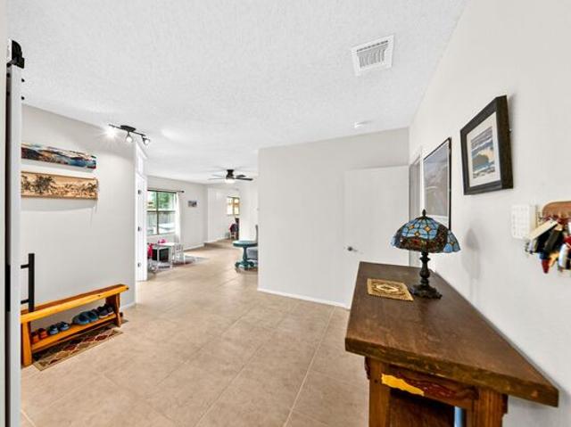 7058 Autumn Park