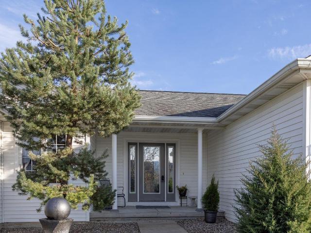 7058 Shady Knoll Drive SE