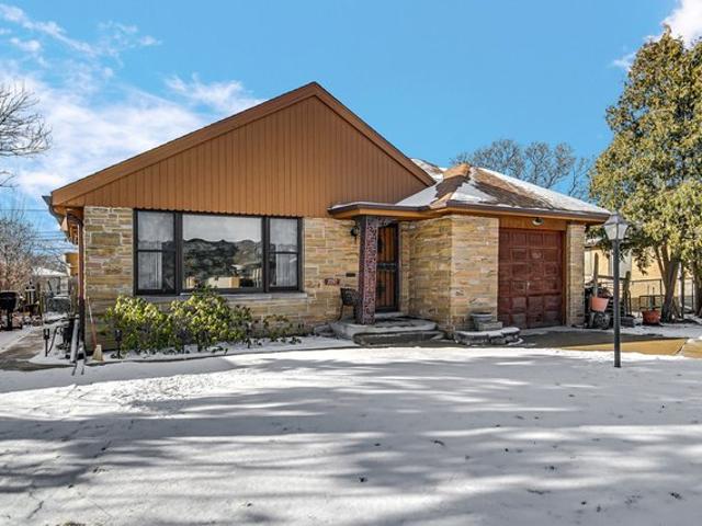 7050 N Keating Ave, Lincolnwood, IL 60712