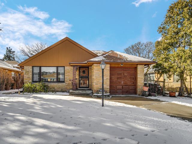 7050 N Keating Ave, Lincolnwood, IL 60712 | MLS #12554 | Compass