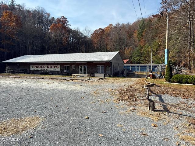 7050 Highway 19e