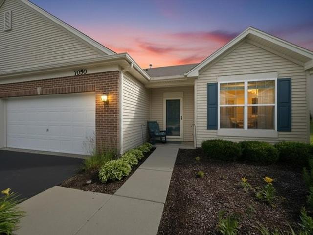 7050 Hidden Green Cir, Fox Lake, IL 60020