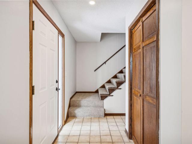 7050 Pioneer Trail
