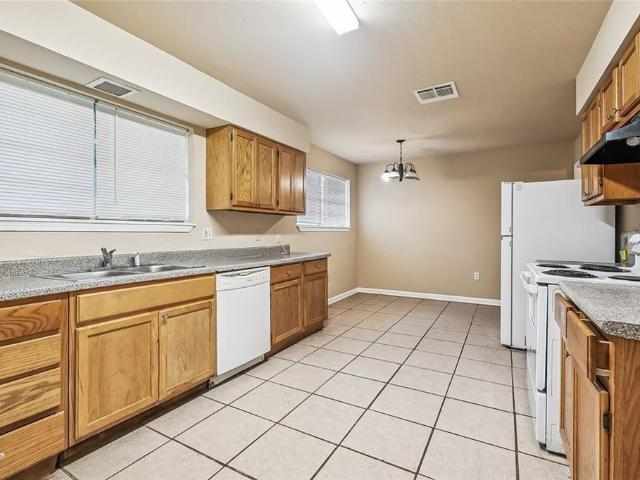 7050 52 Bunker Hill Road