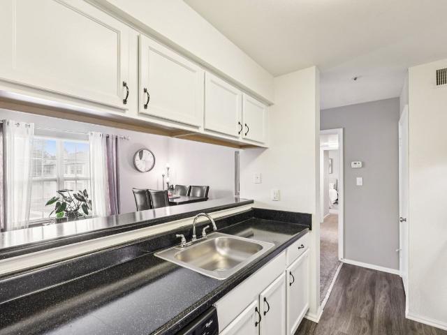 7050 7136 Ducketts Lane 2 Bedroom Apartment for Rent at 7050 Ducketts Ln, Elkridge, MD 21075 Elkridge