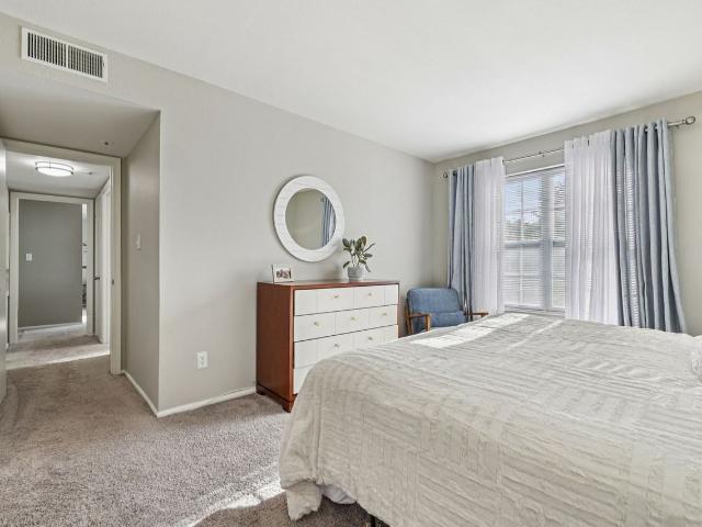 7050 7136 Ducketts Lane 3 Bedroom Apartment for Rent at 7050 Ducketts Ln, Elkridge, MD 21075 Elkridge