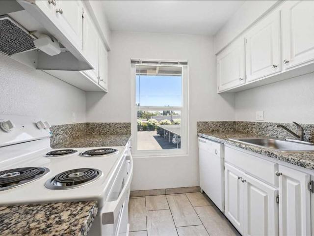 7051 Bowling Drive 1 Bedroom Apartment for Rent at 7051 Bowling Dr, Sacramento, CA 95823