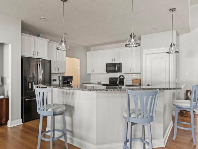 7051 Grove Crossing