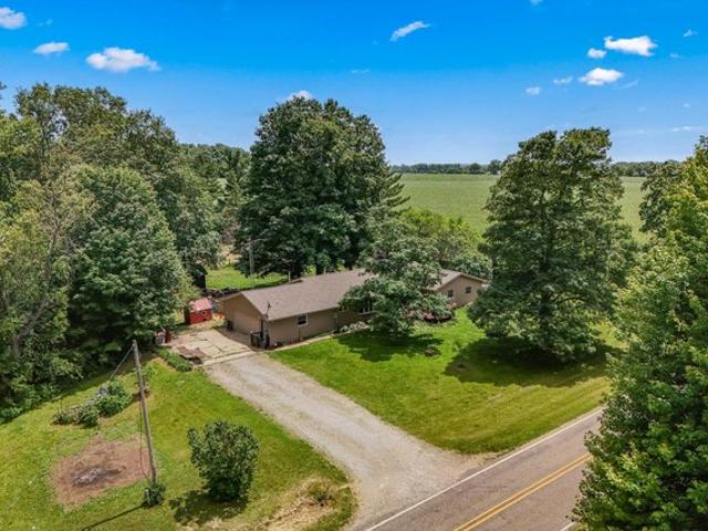 7051 Long Lake Rd, Reading, MI 49274