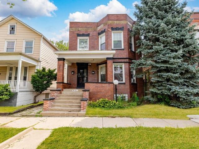 7051 S Eberhart Ave, Chicago, IL 60637