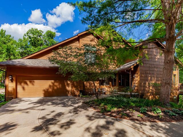 7052 Oak Brook Drive