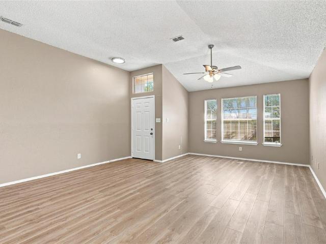 7053 Northpointe Drive