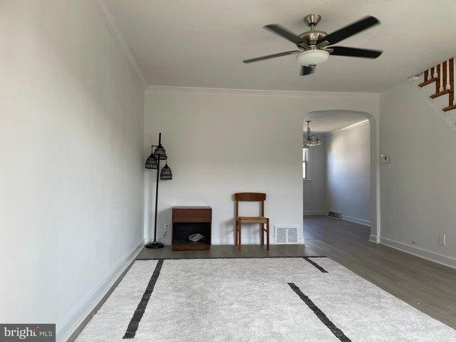 7053 Large St, Philadelphia, PA 19149