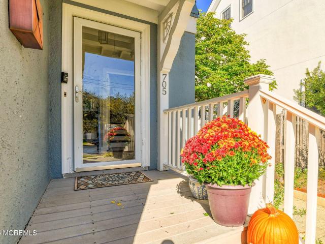 705 7th Avenue Unit 2
