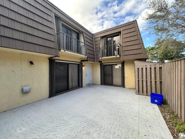 705 7th Ct, Palm Beach Gardens, FL 33410 | MLS #R11159 | Compass