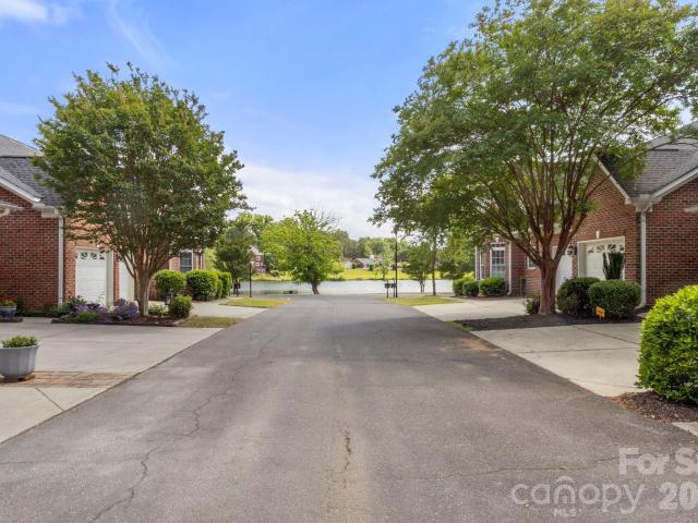 705 Congressional Lane