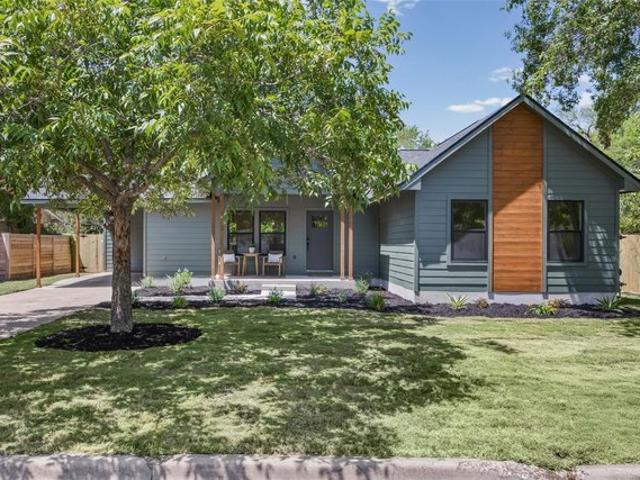 705 Campbell St, Lockhart, TX 78644