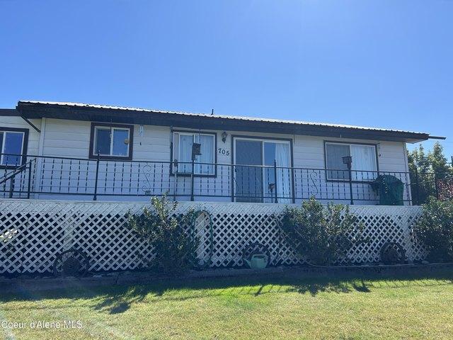 705 Center Ave, Saint Maries, ID 83861