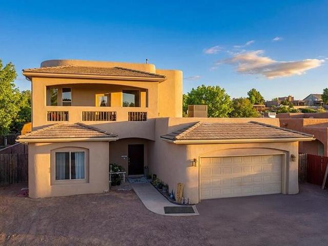 705 Chihuahua Rd NE, Rio Rancho, NM 87144
