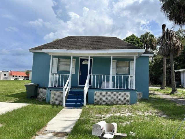 705 Avenue B Apt B, Fort Pierce, FL 34950