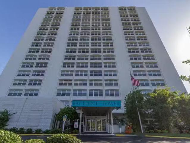 705 Bay Pointe Tower Senior Living