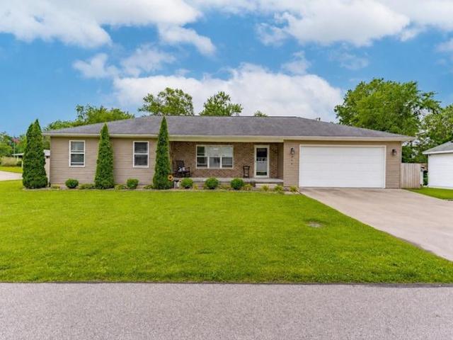 705 Brett Cabel Rd, Washington, IN 47501