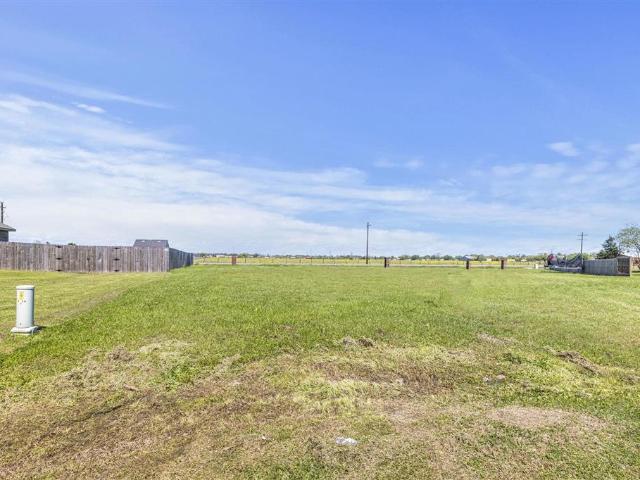 705 Gentry Dr, Sulphur, LA 70665 | MLS #SWL25101 | Compass