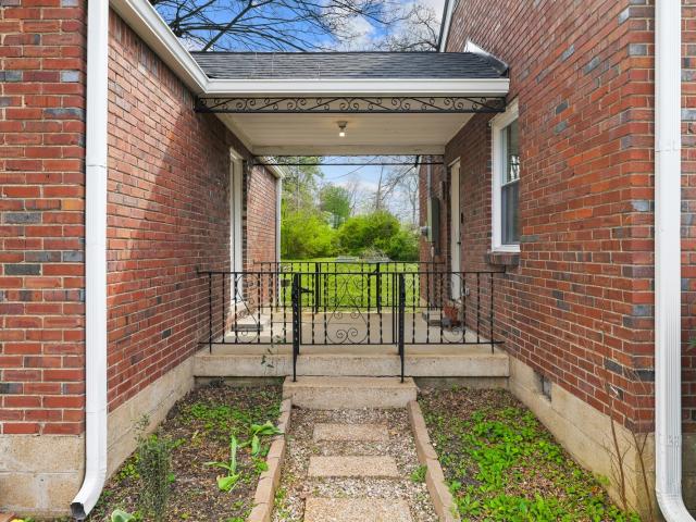 705 Drummond Dr