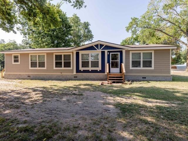 705 E 7th St, South Coffeyville, OK 74072