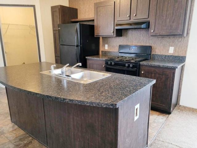 705 E 18th St Lot 108, Albert Lea, MN 56007
