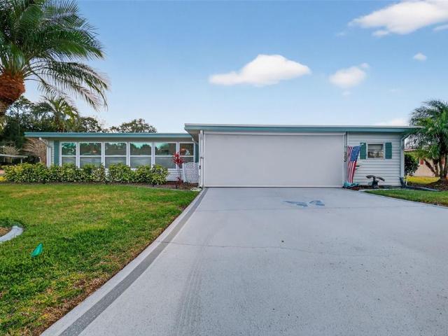 705 Falcon Dr, Tavares, FL 32778 | MLS #G5107 | Compass